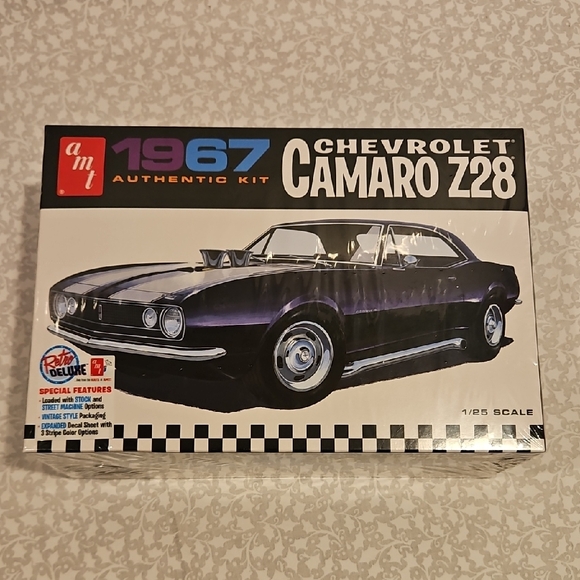 AMT By Round 2 | Toys | 25 Scale Amt 1967 Chevrolet Camaro Z28 Model ...